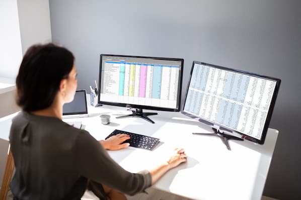 12 Forecasting Models To Leverage For Better Sales Forecasting